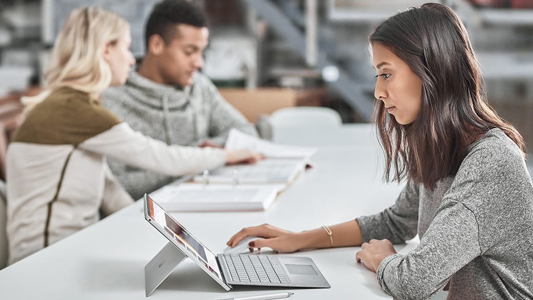 9 Best Surface Pro 6 Cases in 2024 - EasyPCMod