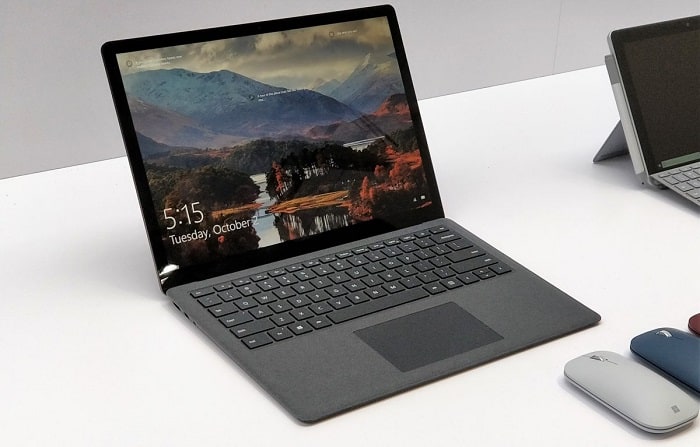 Surface Pro 7 vs. Spectre x360 Best 2 in 1 Laptop 2021